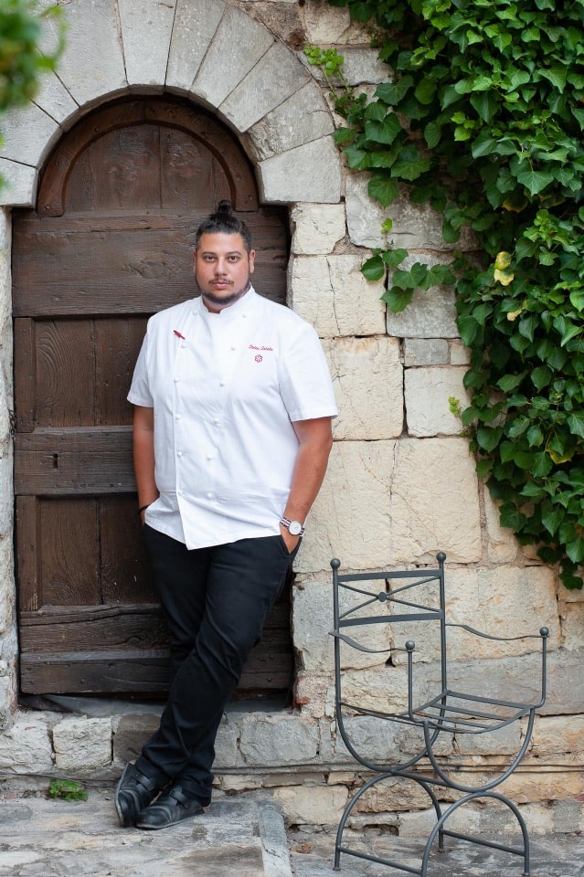 Μια συναρπαστική γαστρονομική εμπειρία με τον βραβευμένο chef Στέλιο Σακαλή στις “Nights of ...